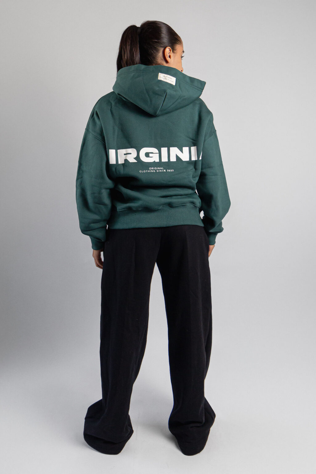 BUZOS VIRGINIA BOXY (GIRL) – VIRGNIA OFICIAL