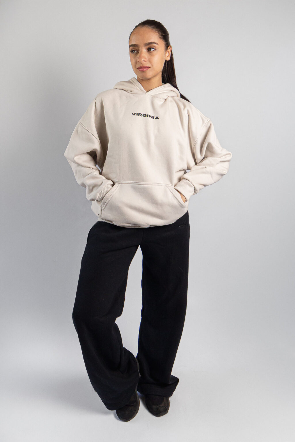 BUZOS VIRGINIA BOXY (GIRL) – VIRGNIA OFICIAL